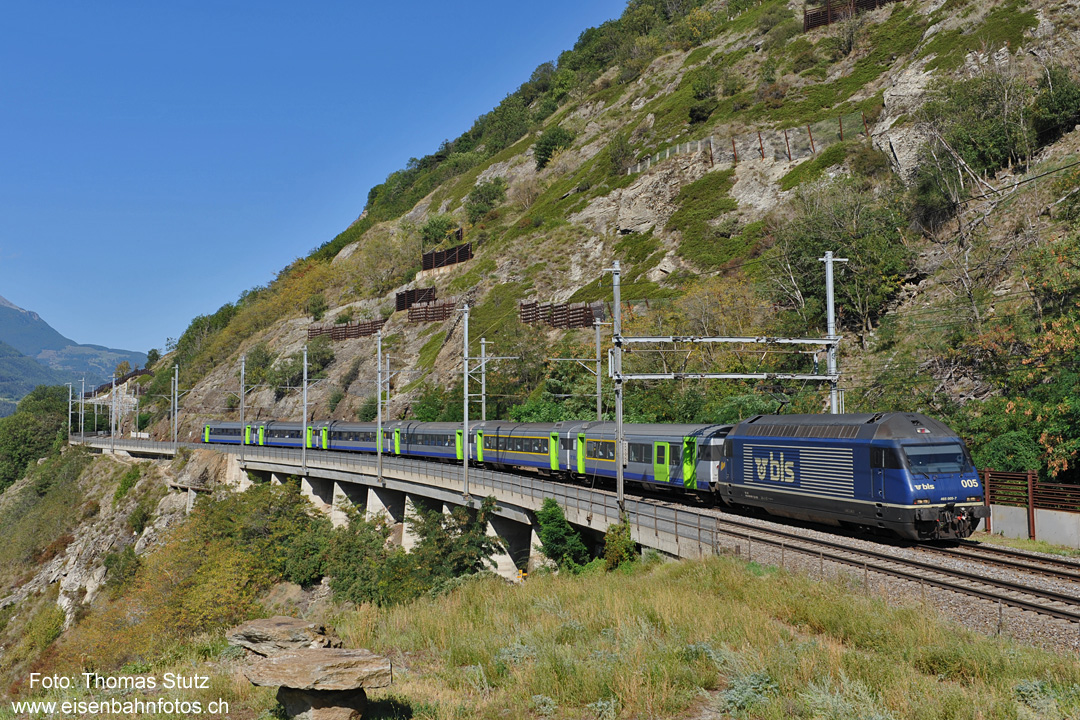2011 (Jul - Sep) - Re 465 mit EW3-Pendelzug - www.eisenbahnfotos.ch