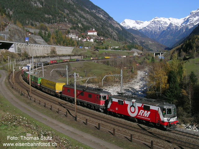 2003 - RM-Lok in SBB-Zug am Gotthard - www.eisenbahnfotos.ch